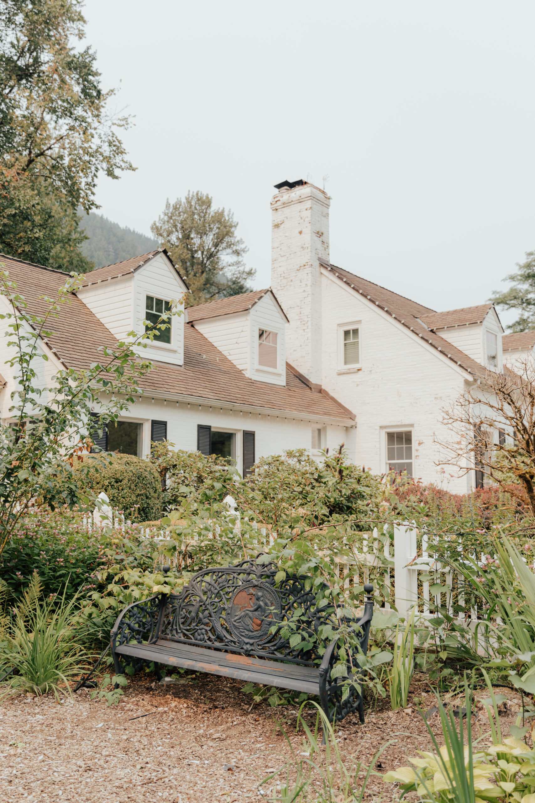 Fox Hollow Farm Wedding Venue Issaquah Washington - rachelsyrisko.com